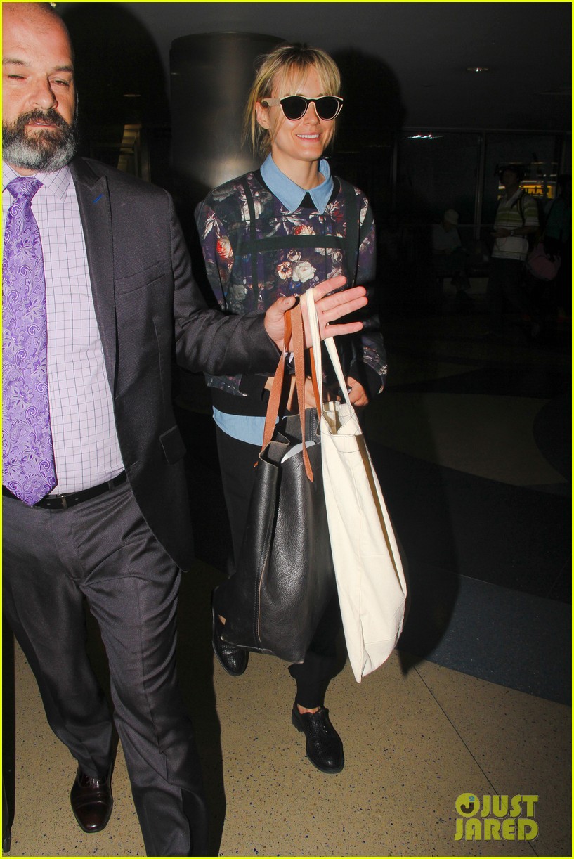 Taylor Schilling Is Not Down with Juice Cleanses: I Like Chicken ...