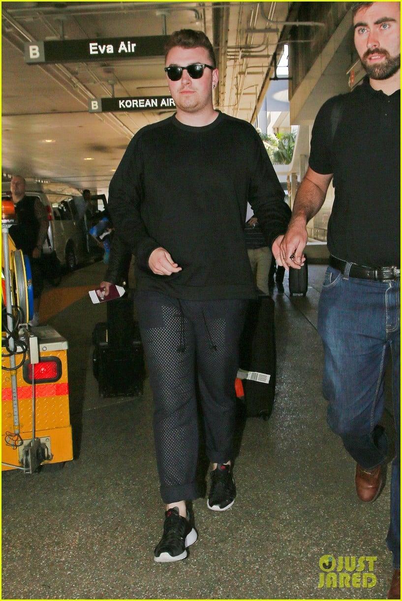 Sam Smith Wants to Stop Dating Sites Tinder & Grindr: 'It's Ruining ...