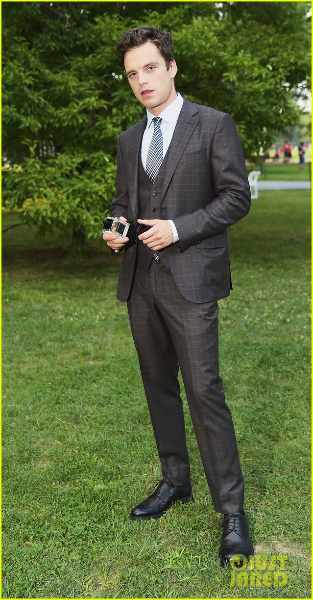 Sebastian Stan Sure Knows How to Wear a Suit!: Photo 3171650 ...