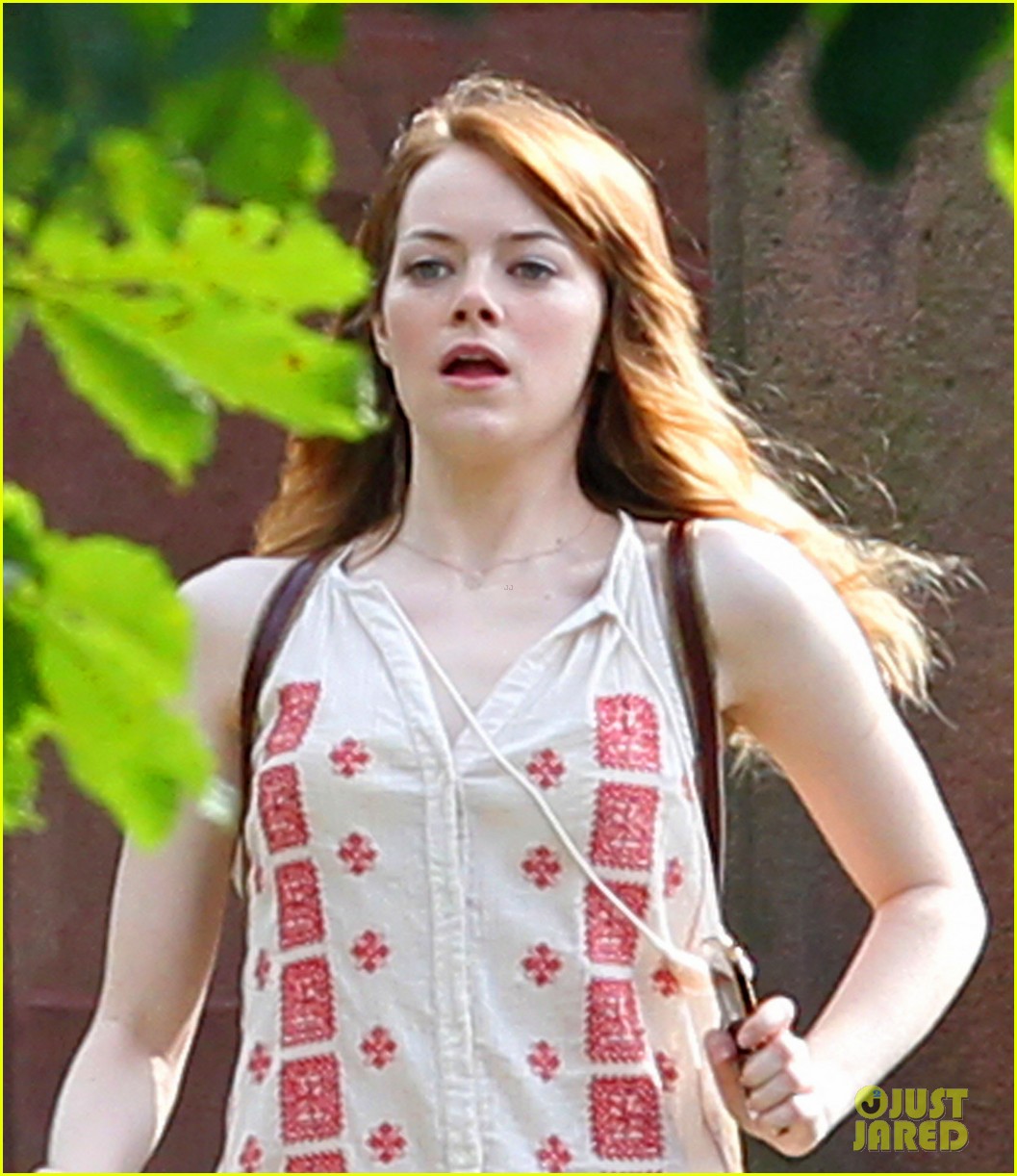 Emma Stone Looks Like She's About to Have a Fit for Untitled Woody ...