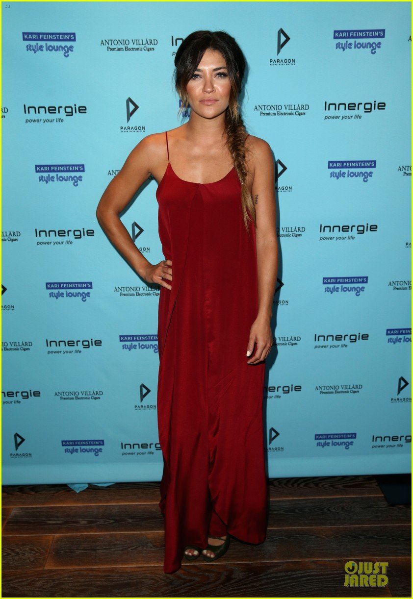 Gossip Girl's Jessica Szohr & Glee's Jenna Ushkowitz Meet Up at Kari ...