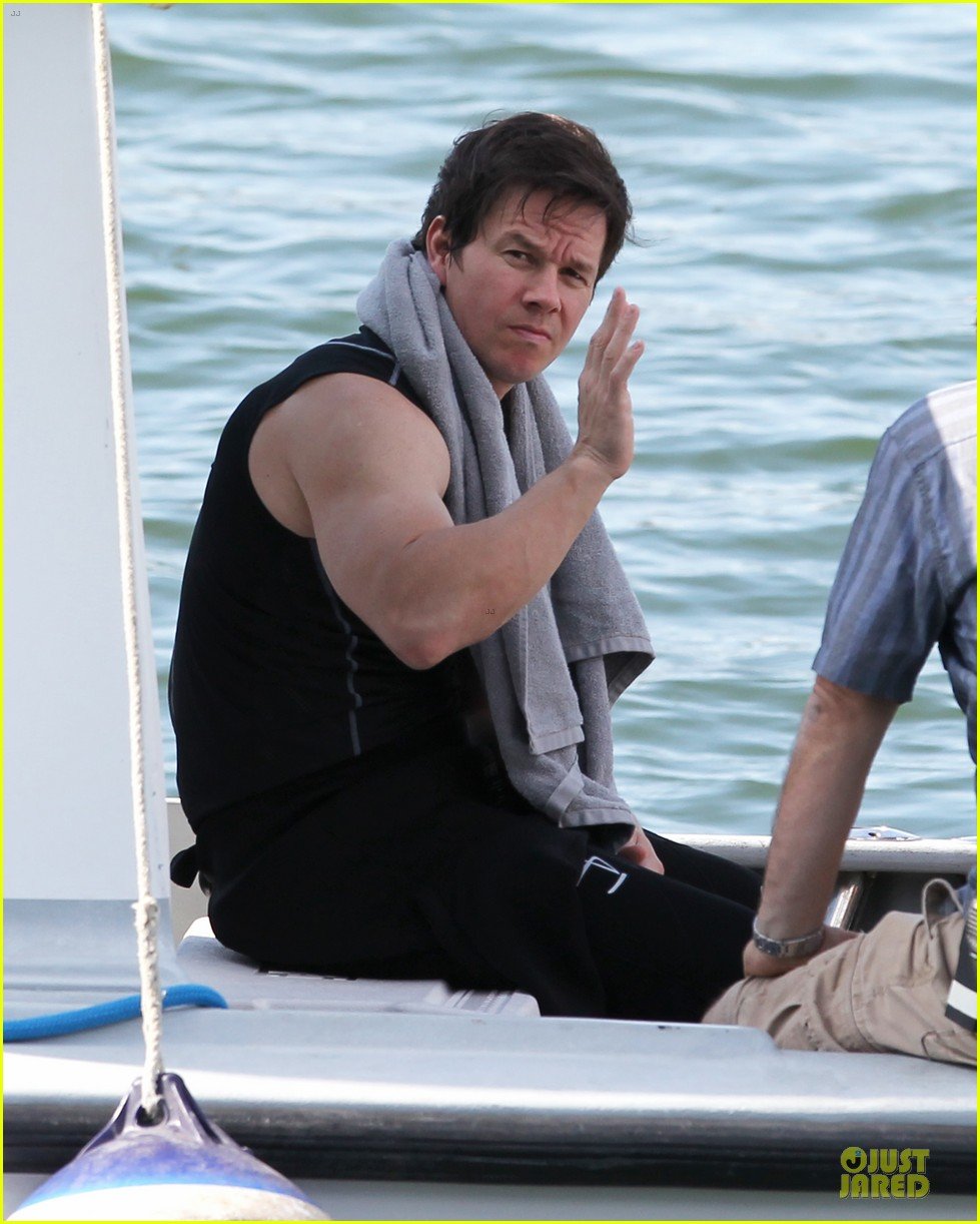 Mark Wahlberg's Muscles Are On Full Display For 'Ted 2': Photo 3173475 ...