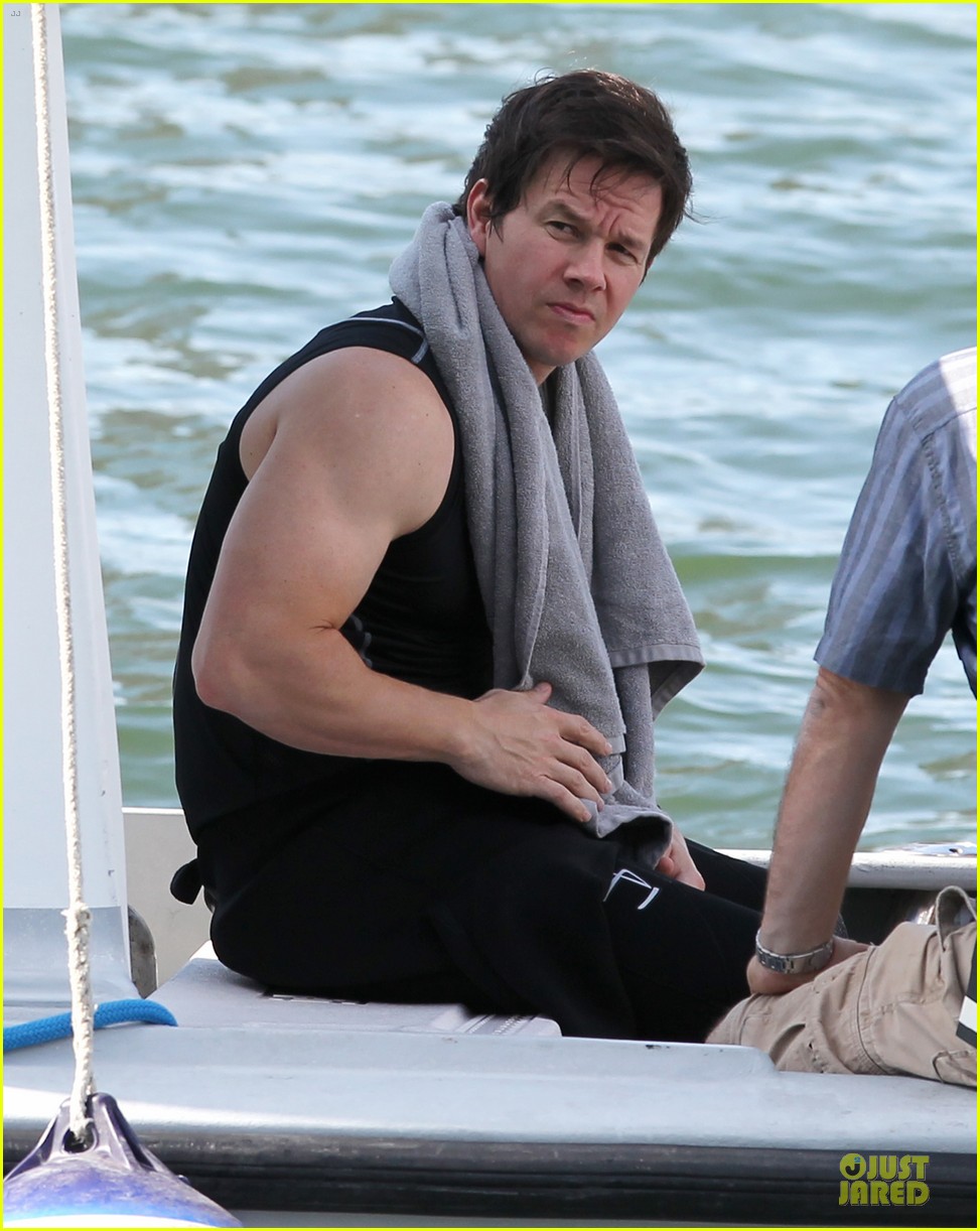 Mark Wahlberg's Muscles Are On Full Display For 'Ted 2': Photo 3173481 ...