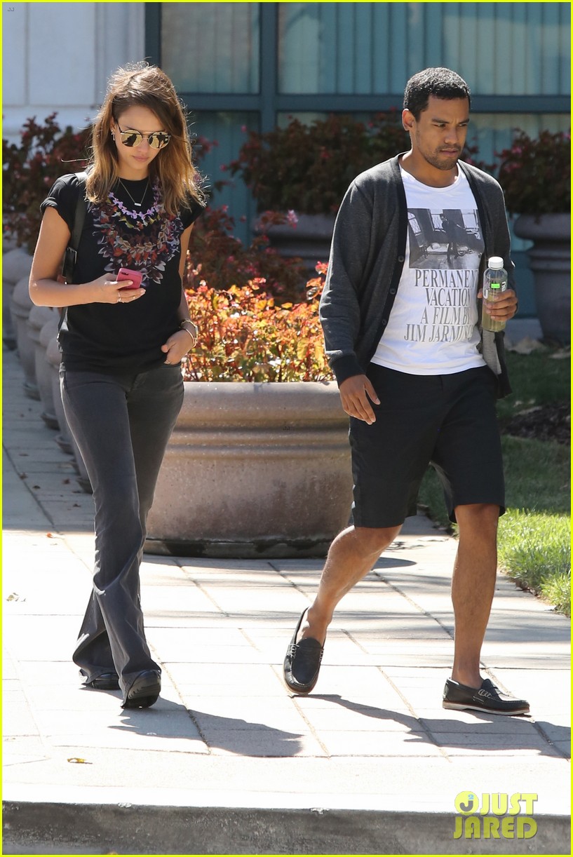 Jessica Alba Continues to Build Up Her $1 Billion Honest Company: Photo ...