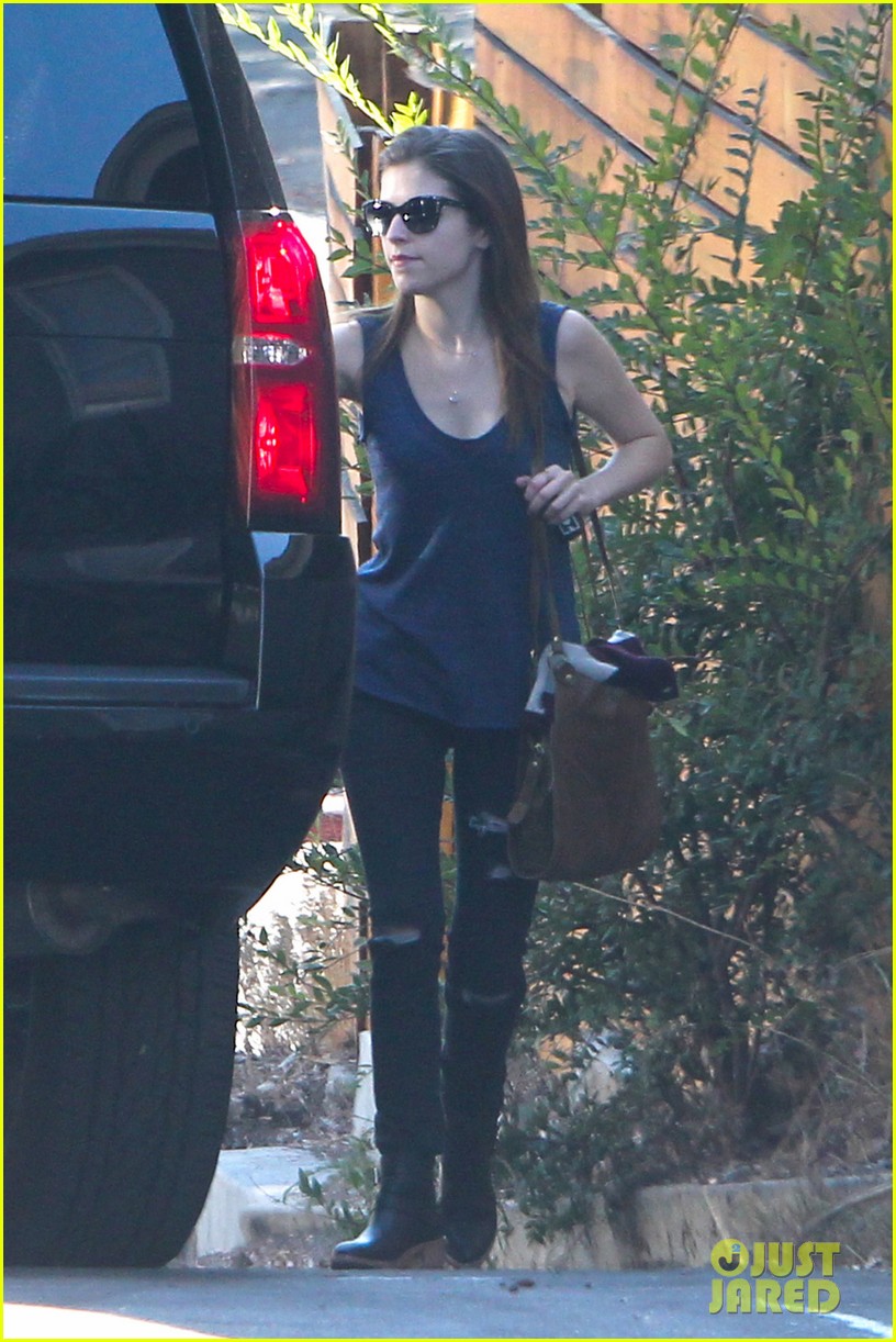 Anna Kendrick Gets Whisked Away in a Limo!: Photo 3198212 | Anna ...