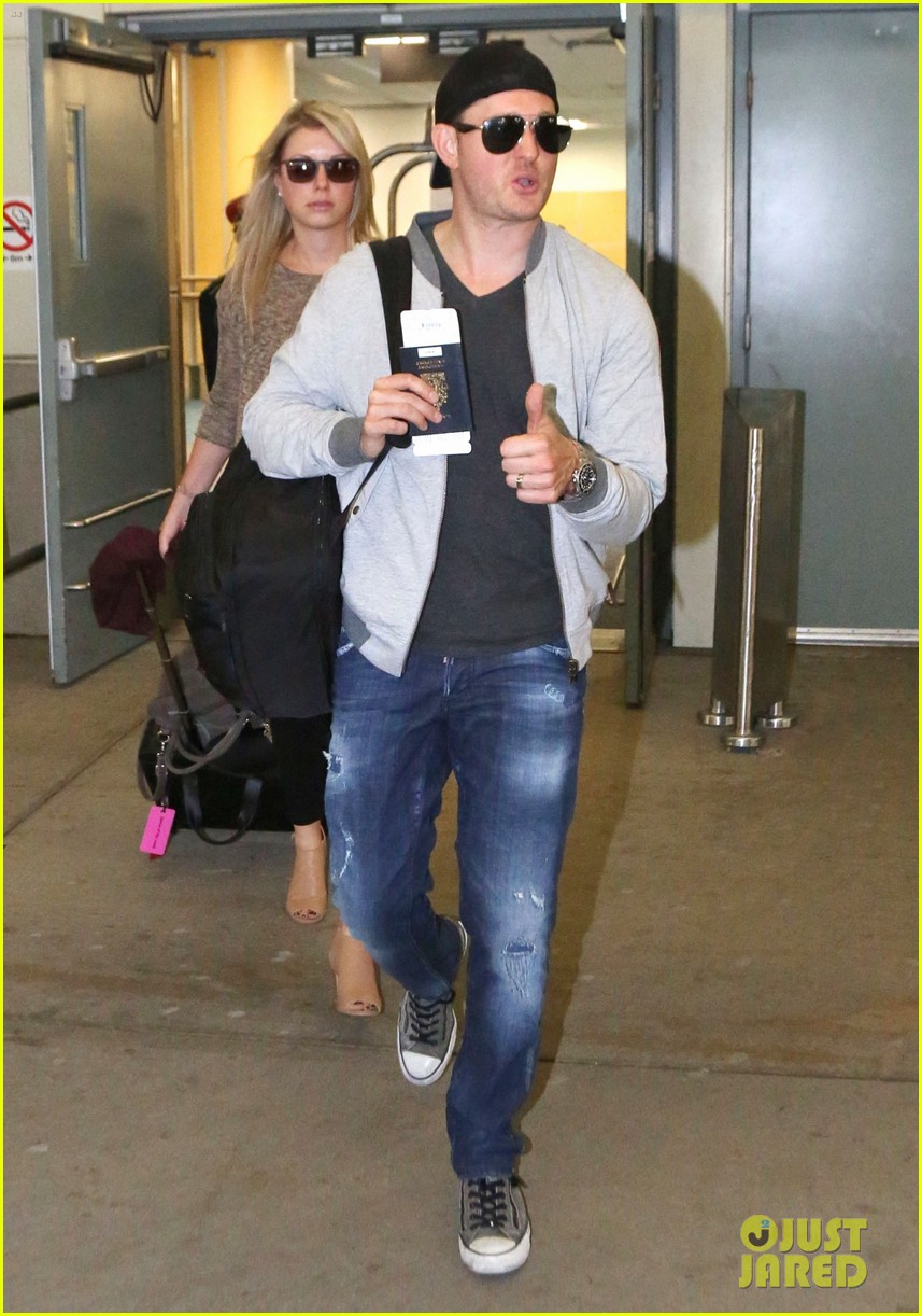 Michael Buble Shares a Shirtless Morning Selfie as 'Mikal': Photo ...