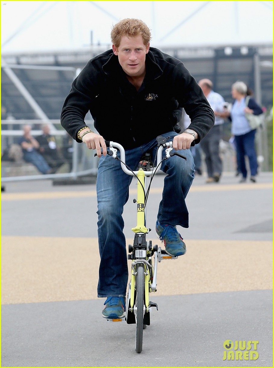 Prince Harry Bikes Between Venues During Invictus Games 2014: Photo ...