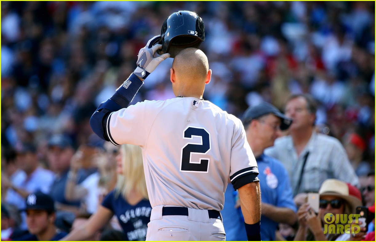 Photo: derek jeter last game yankees pics 03 | Photo 3206717 | Just ...