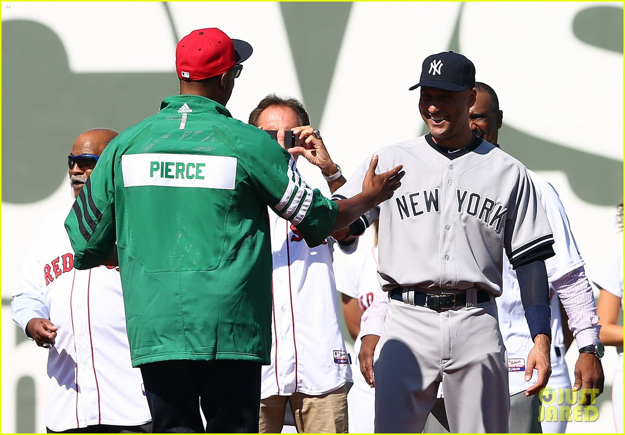 Derek Jeter Plays Final Career Game with Yankees - See the Pics!: Photo ...
