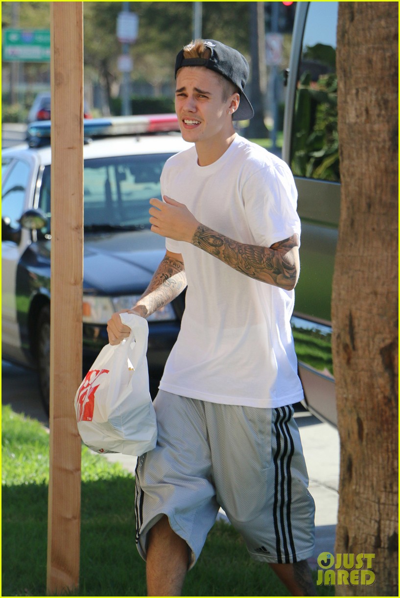 Justin Bieber & Cody Simpson Are Masters!: Photo 3199211 | Justin ...