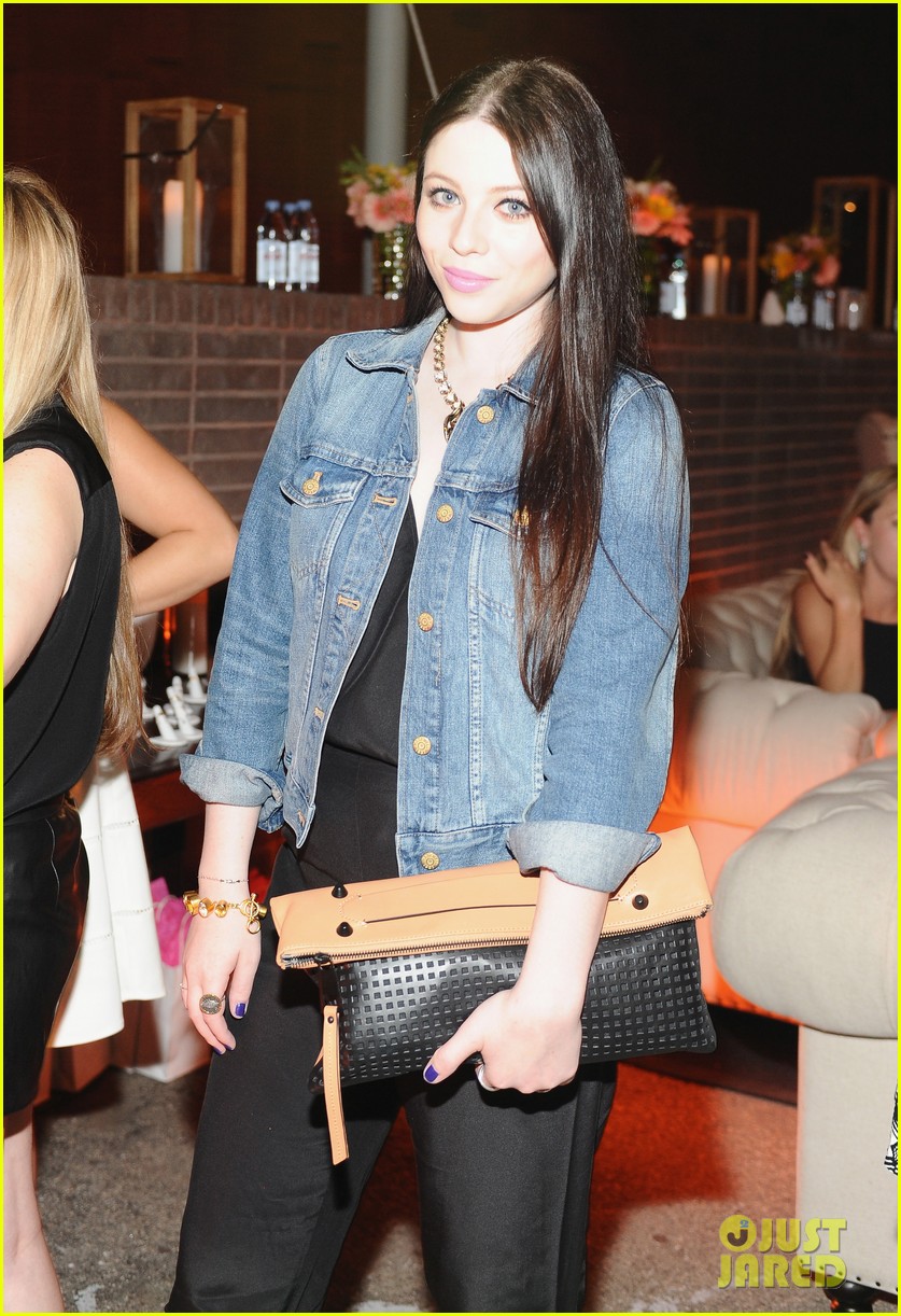 'Scandal' Meet Up! Katie Lowes, Bellamy Young, & Darby Stanchfield Pose ...