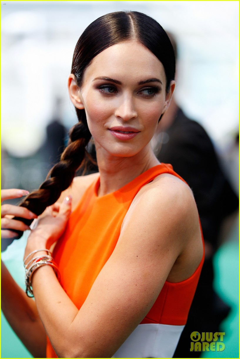 Megan Fox Stuns at 'Teenage Mutant Ninja Turtles' Sydney Premiere with ...