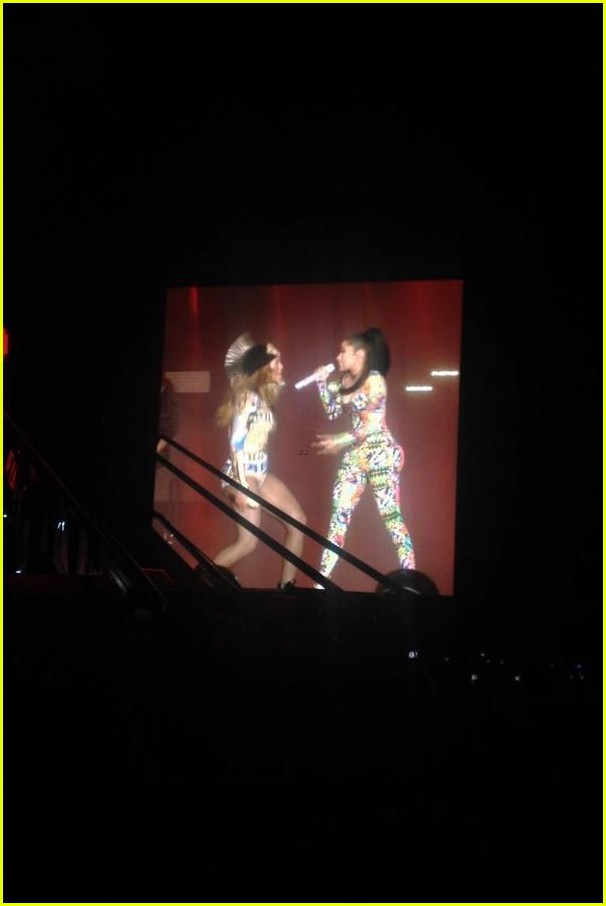 Beyonce & Nicki Minaj Perform 'Flawless Remix' Live in Paris!: Photo ...