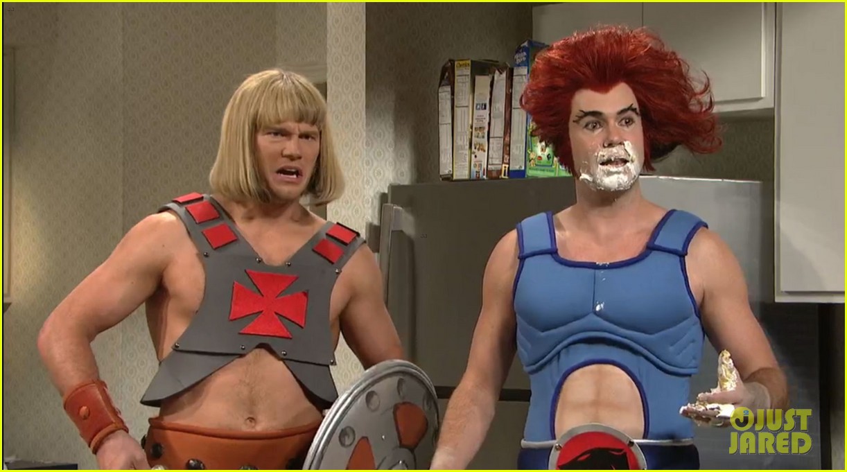 Chris Pratt Goes Shirtless, Plays Toy Character on 'SNL' with Ariana ...