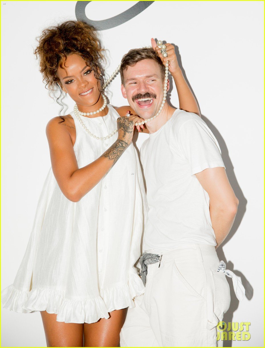 Rihanna Supports Her Pal Adam Selman at His NYFW Show!: Photo 3190297 ...