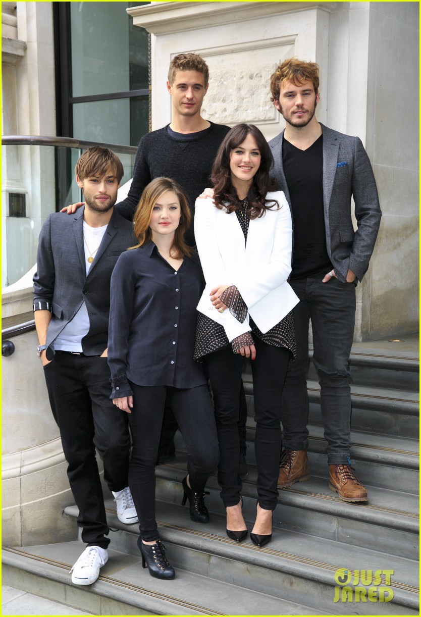 Douglas Booth & Sam Claflin: 'The Riot Club' Photo Call with Holliday ...
