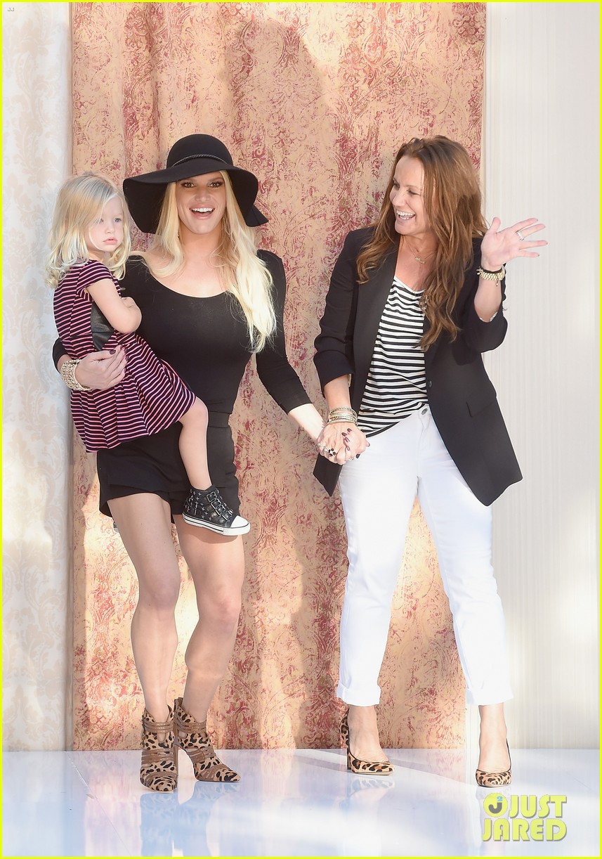 Jessica Simpson Takes Cutest Family Pics at Nordstrom Event: Photo ...