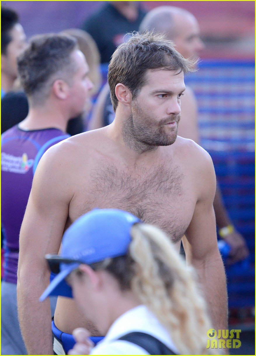 Geoff Stults & Colin Egglesfield Go Shirtless at Nautica Triathlon ...