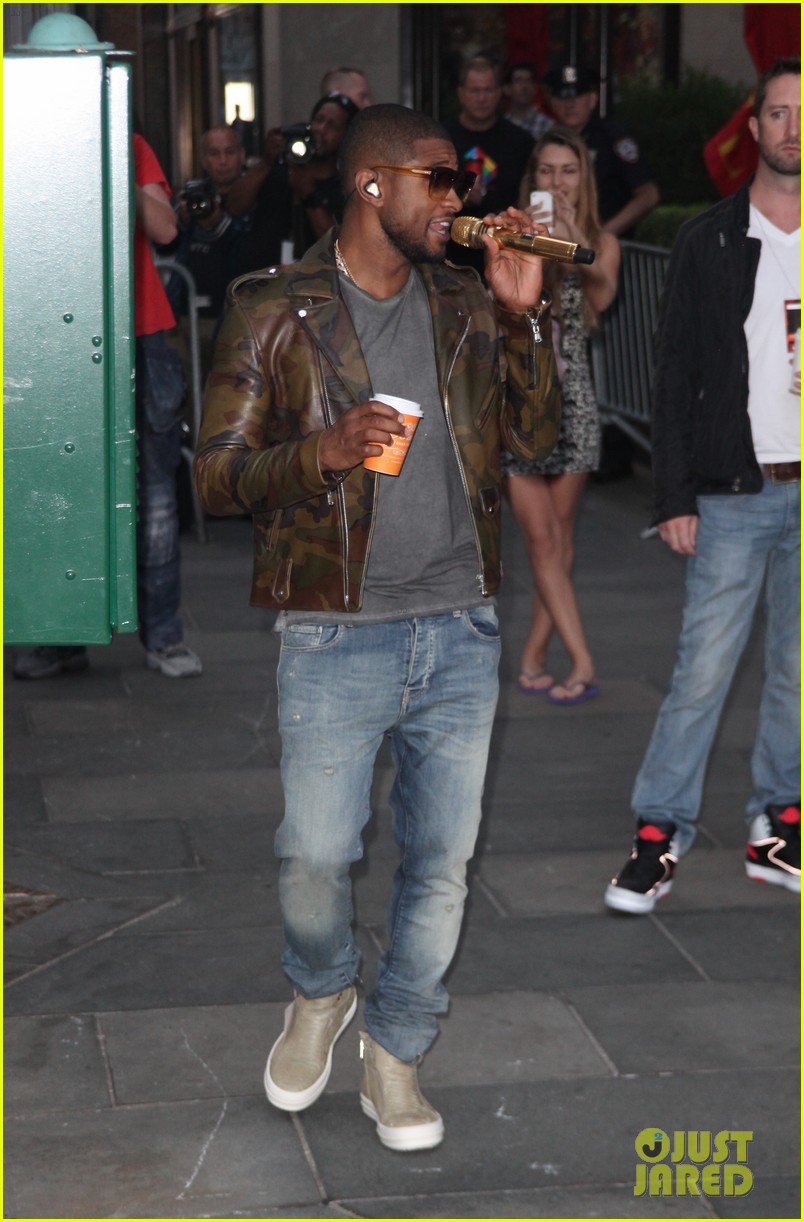 Photo: usher promises one lucky fan may get kissed on his tour 14 ...