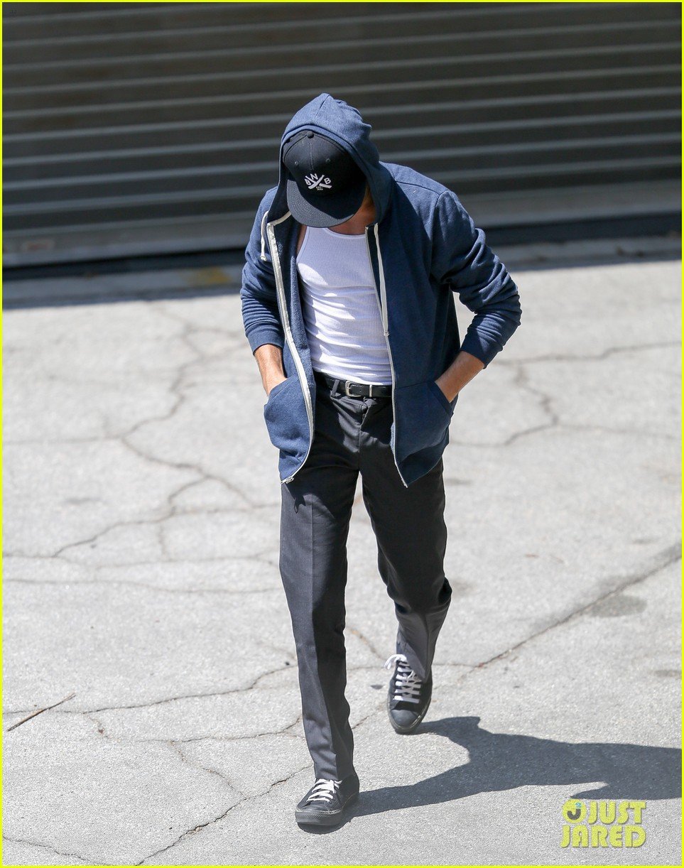 Zac Efron Shows Off DJ Skills In First Look Video From 'We Are Your ...