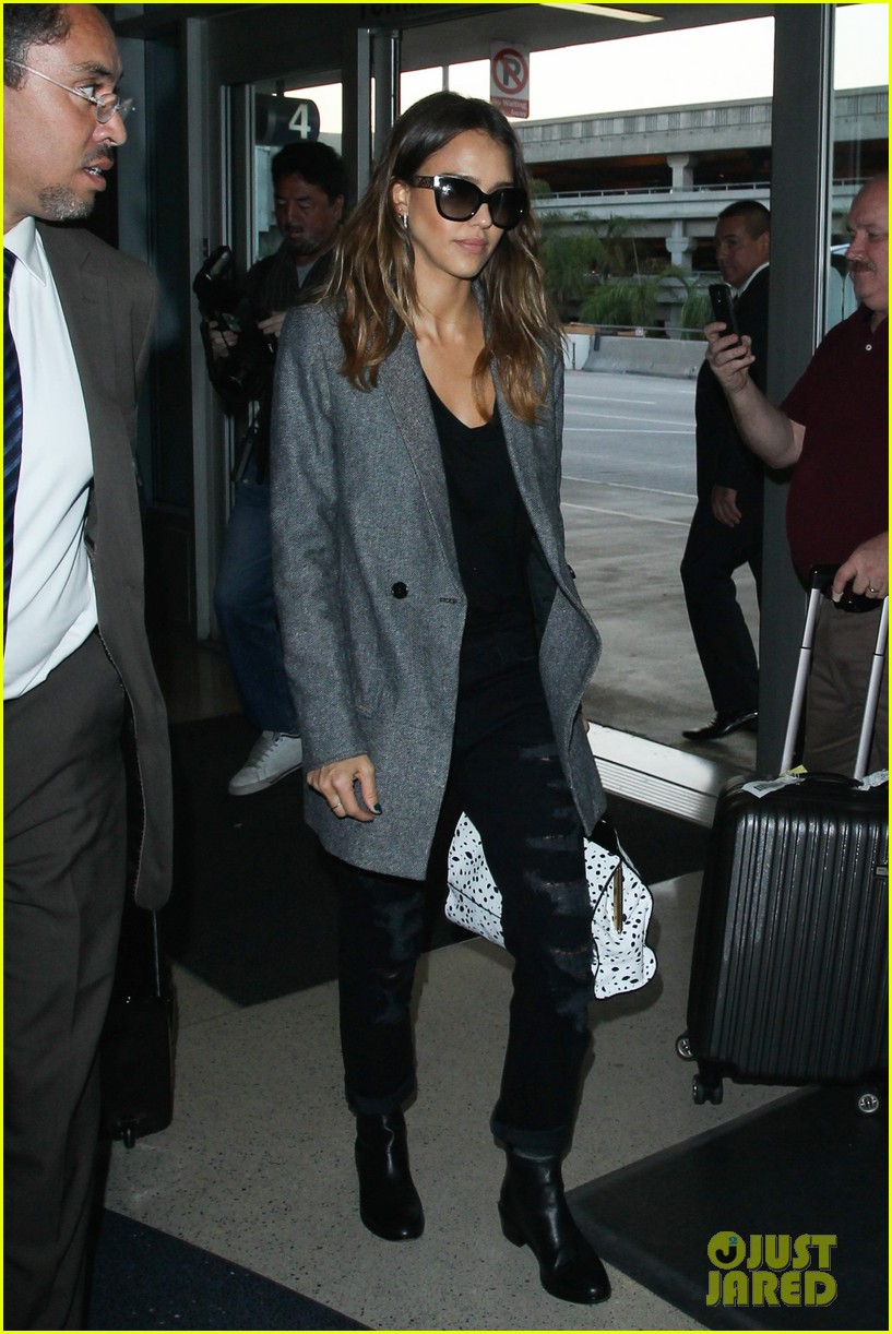 Jessica Alba Supports Designer Tory Burch in Texas: Photo 3216347 ...