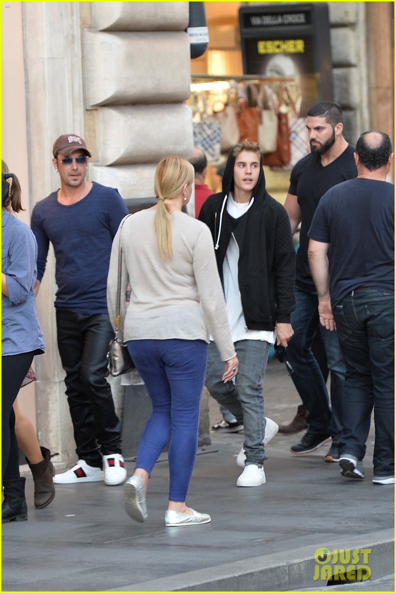 Justin Bieber & Dad Jeremy Take In The Wonders of Rome: Photo 3213871 ...