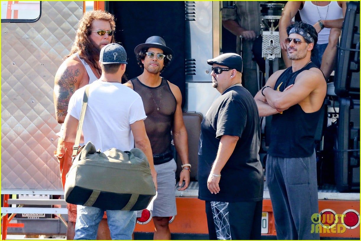 Matt Bomer Goes Shirtless, Channing Tatum & Joe Manganiello Show Off Huge Muscles on 'Magic Mike ...