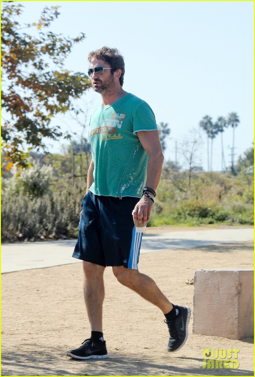 Gerard Butler Says It's Important to Have Strong Men as Role Models ...