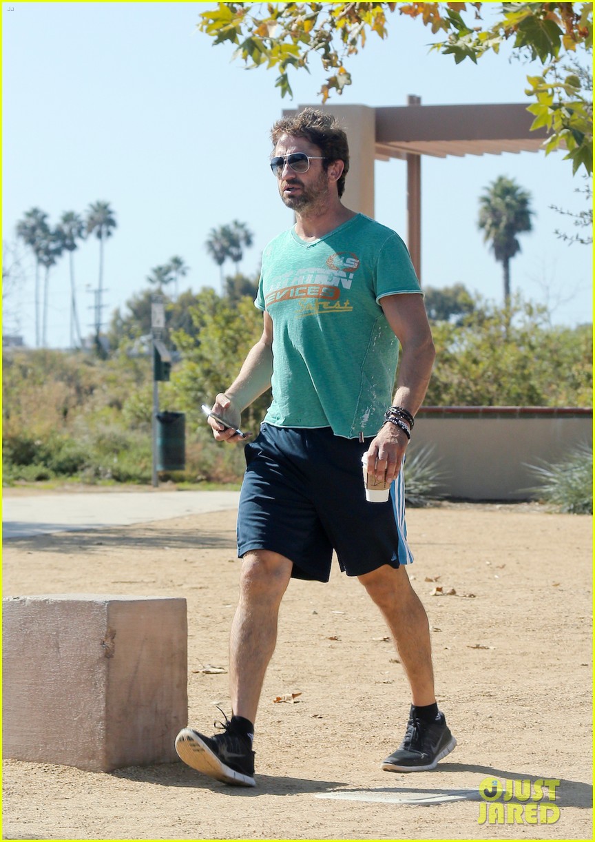 Gerard Butler Says It's Important to Have Strong Men as Role Models ...