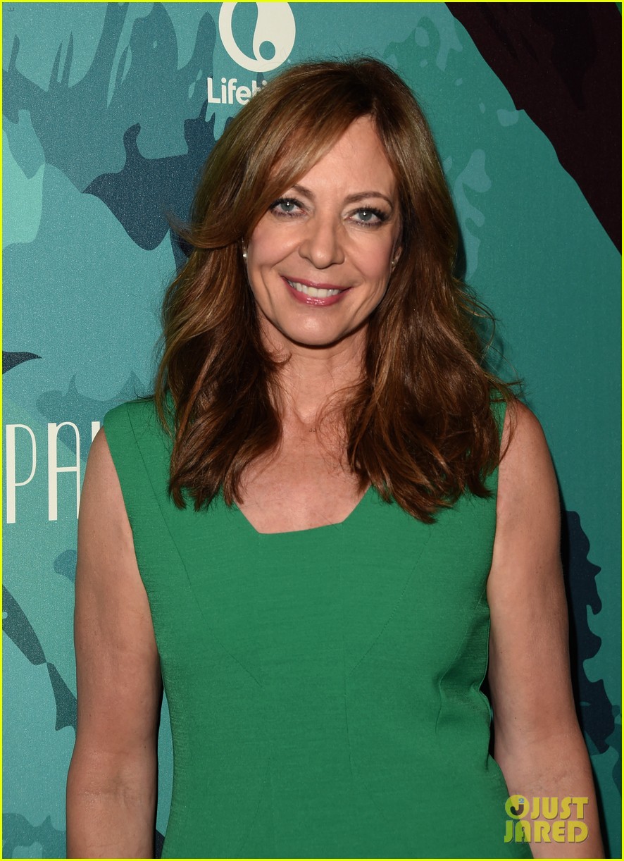 Lizzy Caplan & Bryce Dallas Howard Show Support for Variety's Power of ...