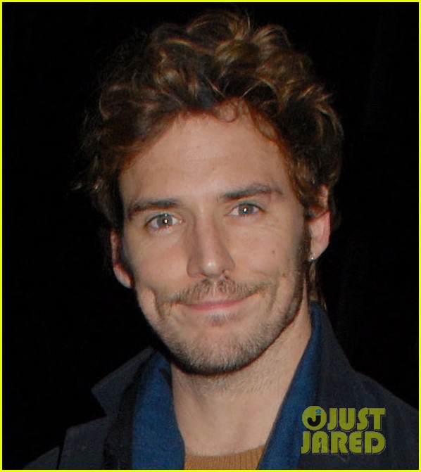 Sam Claflin is Having a Hard Time Adjusting to the Impending Winter ...