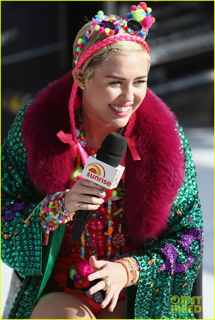 Miley Cyrus Covers Etta James 'I'll Take Care Of You' on 'Sunrise ...