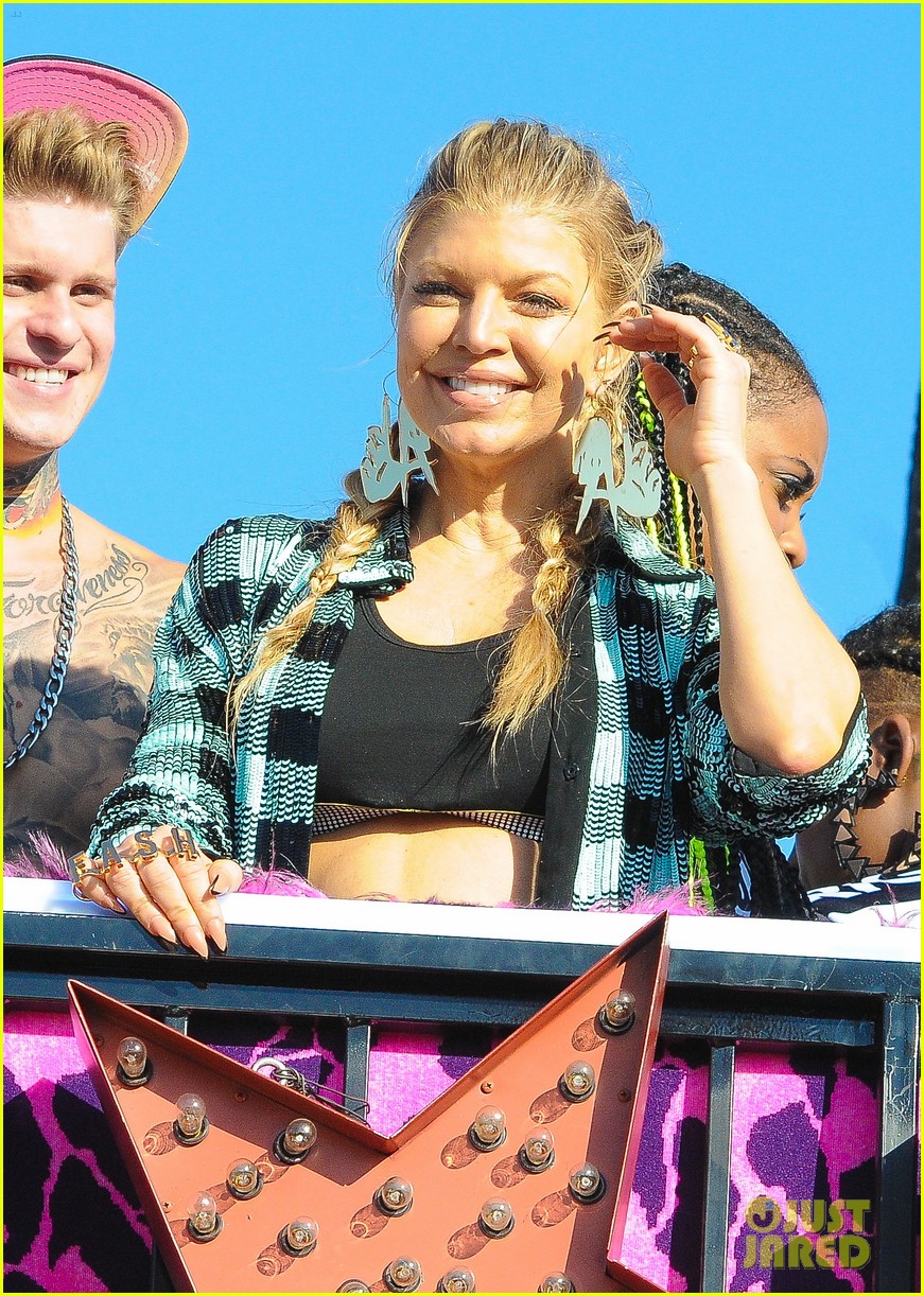 Fergie Parties on a Bus for 'L.A. Love (La La)' Music Video Shoot ...