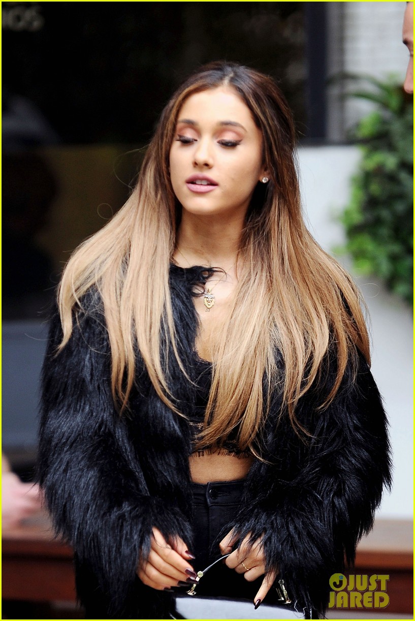 Photo Ariana Grande Lets Her Hair Down 08 Photo 3213893 Just Jared Photo Ariana Grande Lets Her Hair Down 08 Photo 3213893 Just Jared