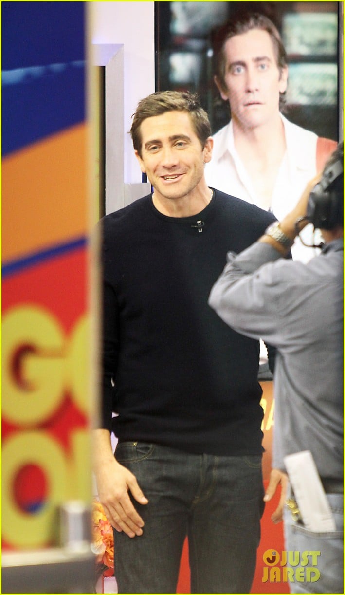 Jake Gyllenhaal Goes From Happy to Sad in One Day: Photo 3226943 | Jake ...