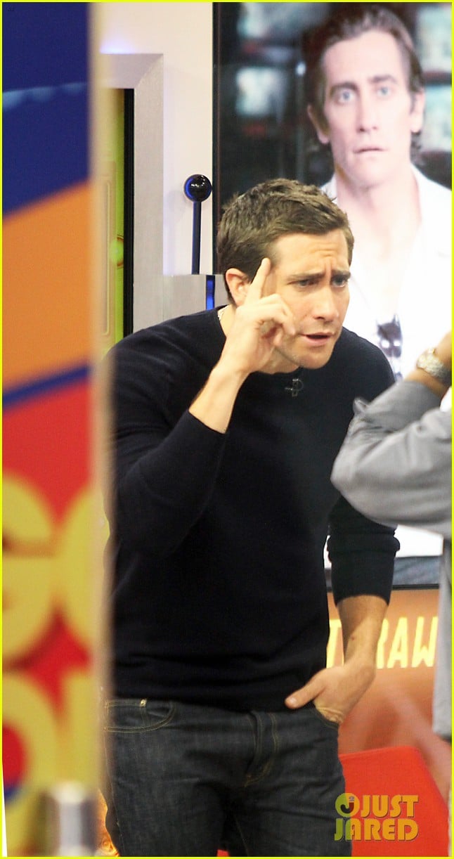 Jake Gyllenhaal Goes From Happy to Sad in One Day: Photo 3226945 | Jake ...