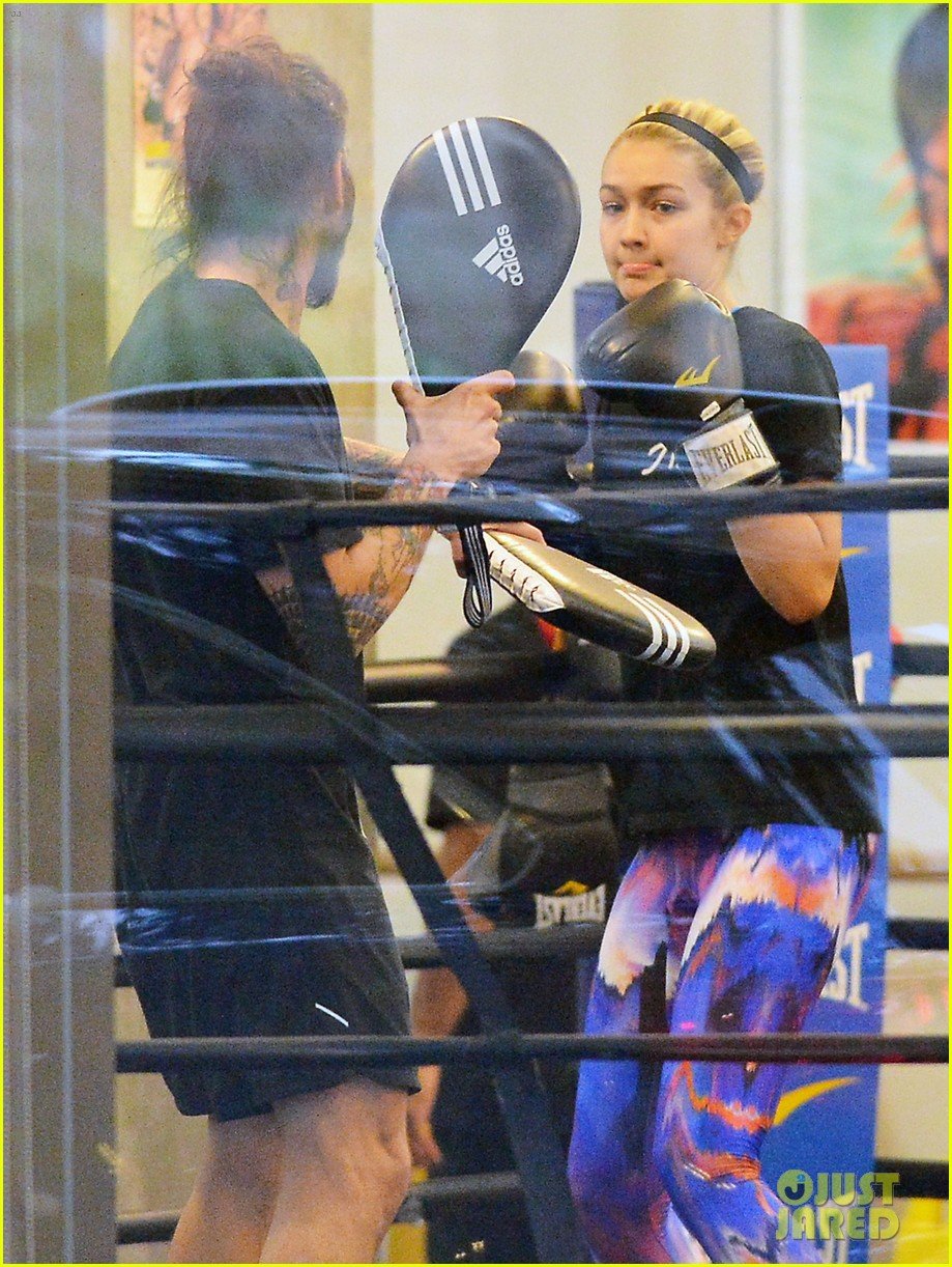 Gigi Hadid Puts Her Energy Into Boxing Workout: Photo 3216603 | Photos ...