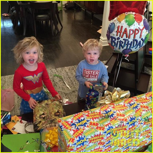 Neil Patrick Harris & David Burtka Share the Cutest Pics of Harper ...