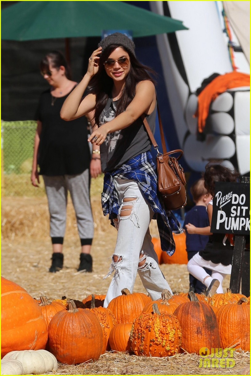 Calvin Harris & Girlfriend Aarika Wolf Prep For Halloween at Pumpkin ...