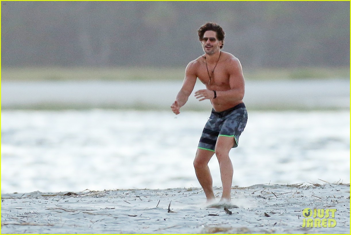 Joe Manganiello & Matt Bomer Show Off Buff Bods in 'Magic Mike XXL' Beach Football Scenes: Photo ...