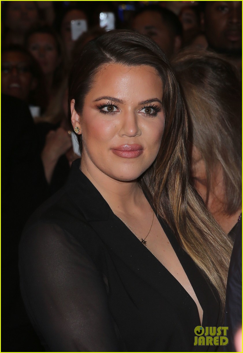 Kim Kardashian Shows Sexy Clevage at Las Vegas Birthday Party: Photo ...