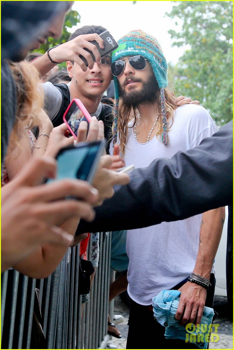 Jared Leto Makes It Cool to Wear Fanny Pack: Photo 3223368 | Jared Leto ...