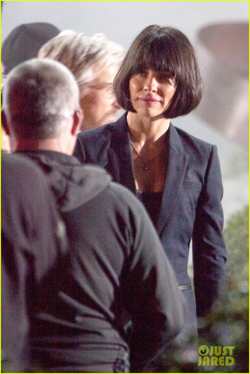 Evangeline Lilly Rocks Short Dark Bob for 'Ant-Man' Filming: Photo ...