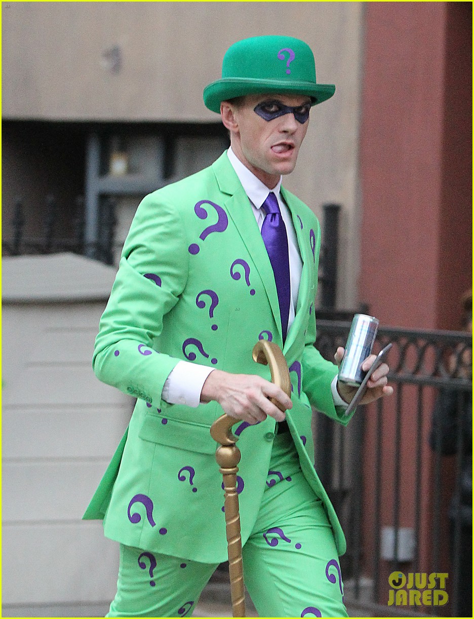 Neil Patrick Harris & David Burtka Become Batman Villains on Halloween ...