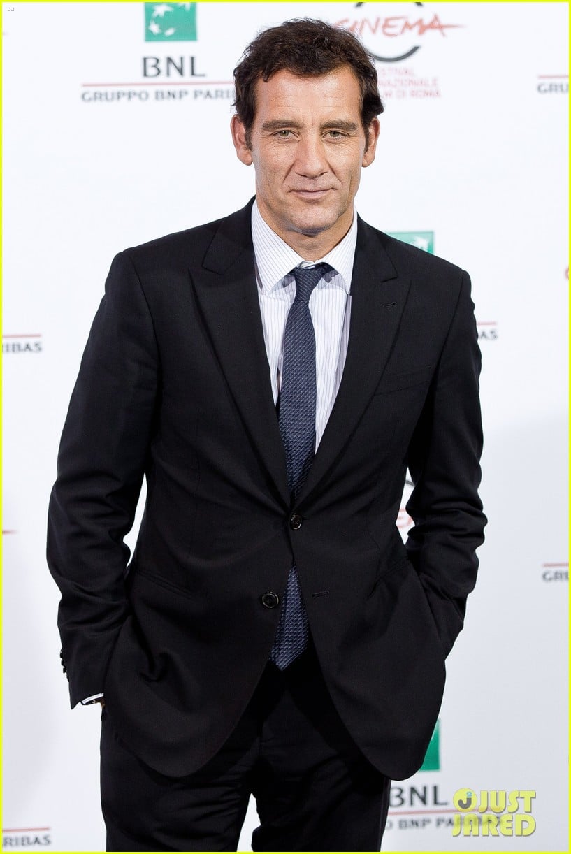Clive Owen is Dapper in Velvet at 'The Knick' Premiere in Rome!: Photo ...