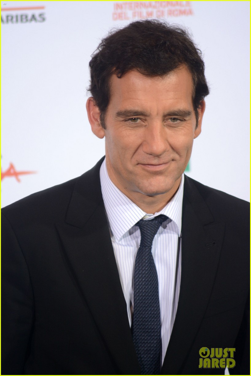 Clive Owen is Dapper in Velvet at 'The Knick' Premiere in Rome!: Photo ...