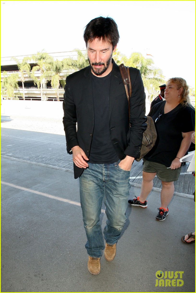 Keanu Reeves Kicks Butt In New 'John Wick' Trailer - Watch Now!: Photo ...