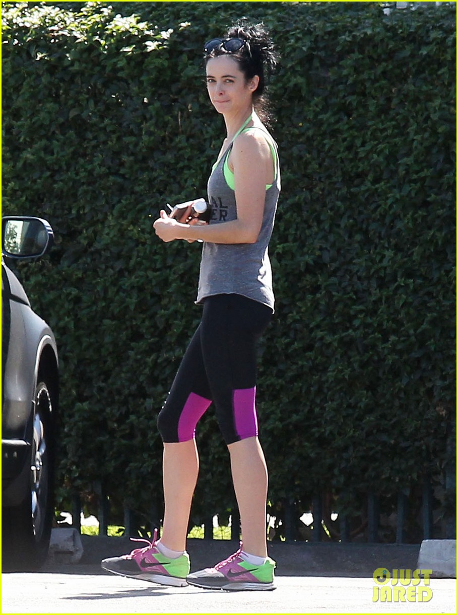 Krysten Ritter & New Boyfriend Adam Granduciel Hit the Gym: Photo ...