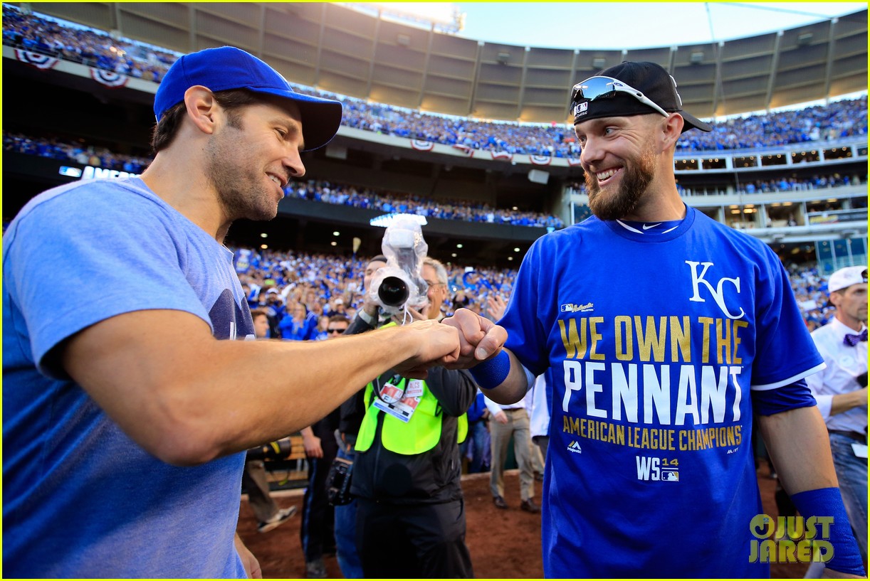 Paul Rudd Just Invited Us All to a Kegger at His Mom's House!: Photo ...