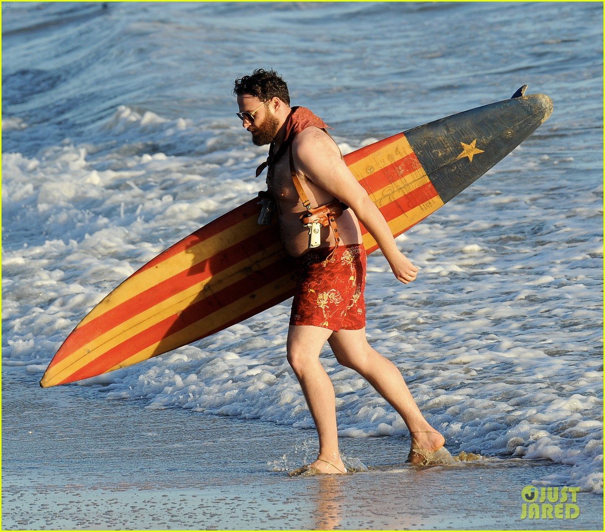 Shirtless Seth Rogen is Locked & Loaded For 'Zeroville' Scenes: Photo ...